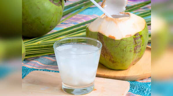11 benefits of having raw coconut water
