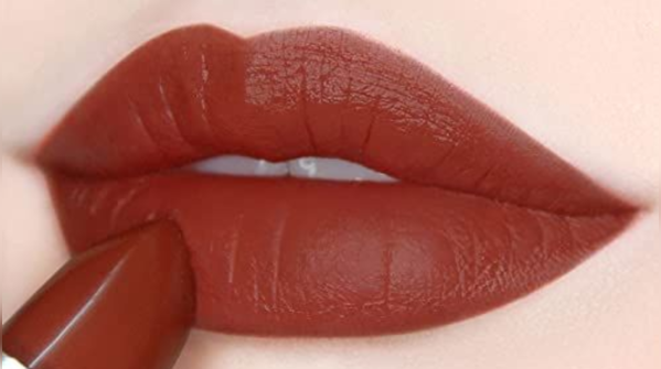 From lip screens to hair perfumes: 6 latest beauty trends and what they ...