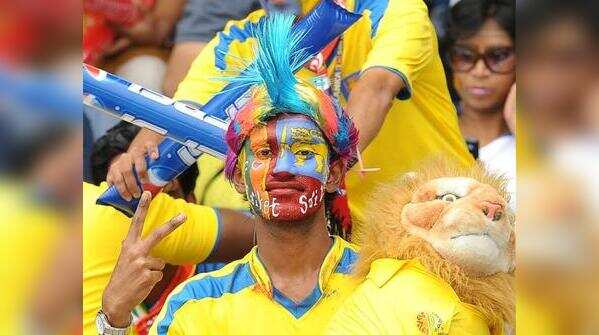 Colourful fans in Colombo