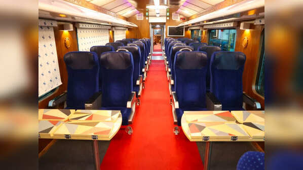 Ahmedabad-Ekta Nagar steam heritage train: Gujarat's 1st heritage train ...