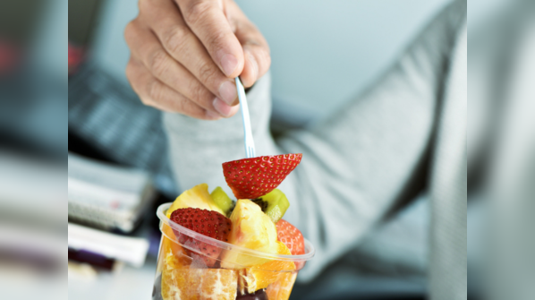 You might be overeating fruits. Know how!