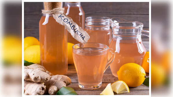 What is Kombucha tea? What makes it so popular and how to make it at home?