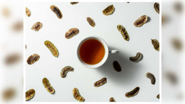 Senna Tea: Uses, how to make & precautions