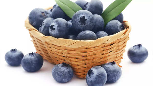 Blueberry Benefits: Why one should eat blueberries daily and the right ...