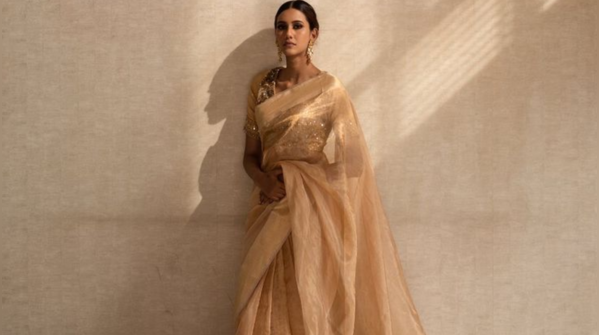 5 saree trends that will dominate the market in 2025