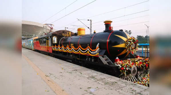 Ahmedabad-Ekta Nagar steam heritage train: Gujarat's 1st heritage train ...