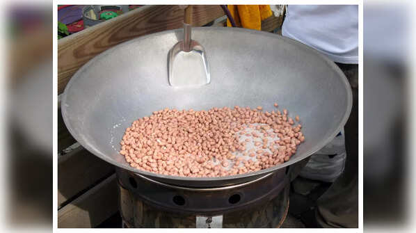 Sand Roasting of food: Benefits of traditional Sand Roasting of food ...