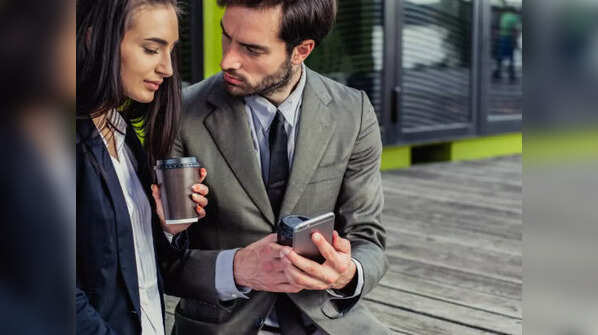 How to smartly handle a toxic colleague and get your work done