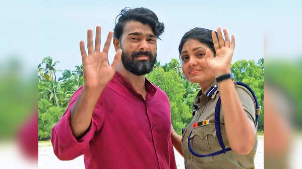 Kudumbavilakku to Parasparam: Malayalam TV serials that crossed 1000 ...