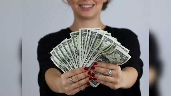 Signs of great success and wealth in your hand, as per palmistry