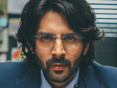 Dhamaka: Kartik Aaryan introduces his fans to Arjun Pathak