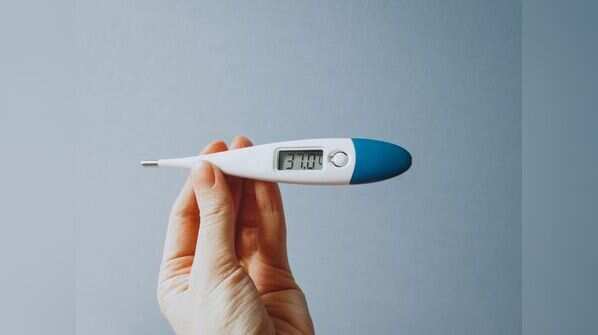 Early Coronavirus Symptoms: How to locate early signs of COVID-19 at ...