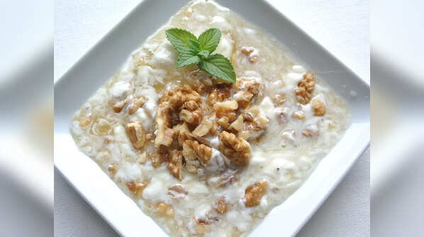 Importance of walnuts in summers and tips on how to consume them