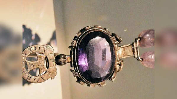 The story of the cursed gemstone: The Delhi Purple Sapphire