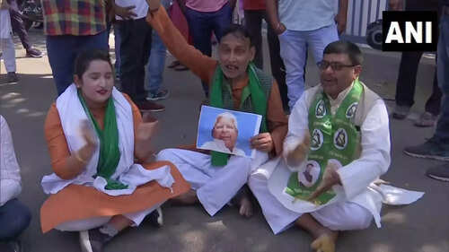 Rabri Devi Land For Jobs Scam Case Live Updates Cbi Raids Former Bihar Cm Rabri Devi Lalu 