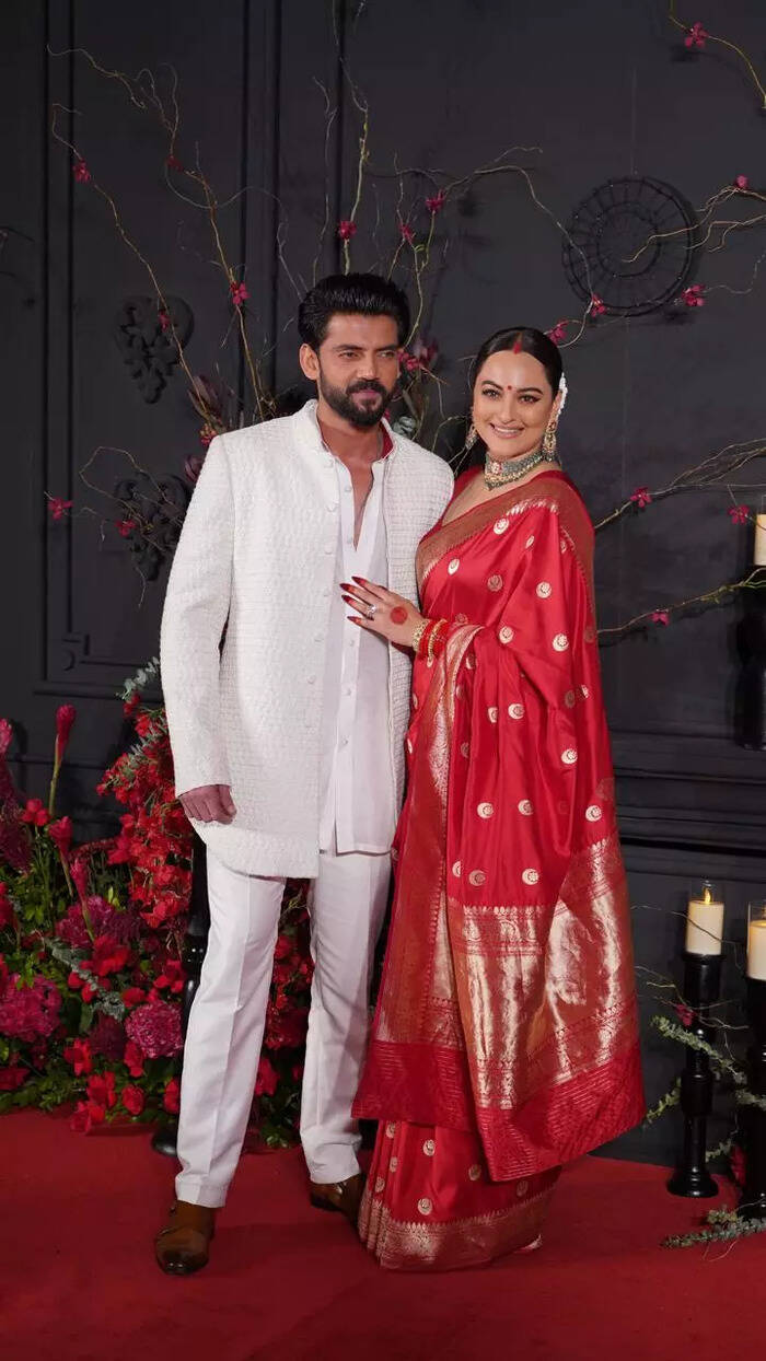 Sonakshi Sinha and Zaheer Iqbal Wedding LIVE Updates: Newlyweds make ...