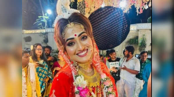 Inside photos from actress Sudipta Banerjee's star-studded wedding