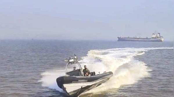 Mumbai boat accident: Ferry carrying over 100 capsizes after collision ...