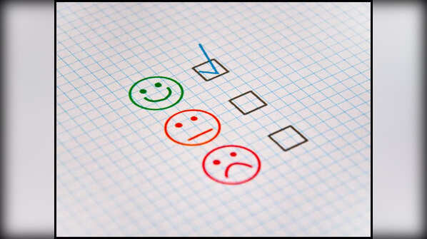 Relationship Tips: PROS & CONS of being in a relationship