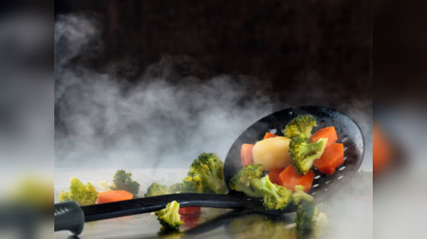 6 mistakes that reduce nutrition in your Indian meals