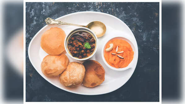 Navratri 2022: Importance of Poori, Halwa, and Kale Chane on Ashtami/Navmi