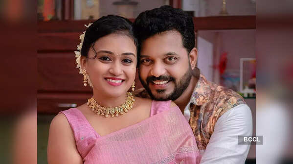 Rahul-Aswathy to Tosh-Chandra: Malayalam TV celebs who found love in ...