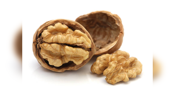 Walnuts: 10 reasons you should eat walnuts daily