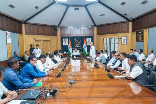 Manipur Violence News Live: 9,000 people evacuated, Army troops stage ...