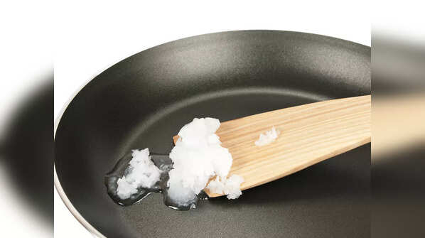 5 tips to check the purity of coconut oil at home