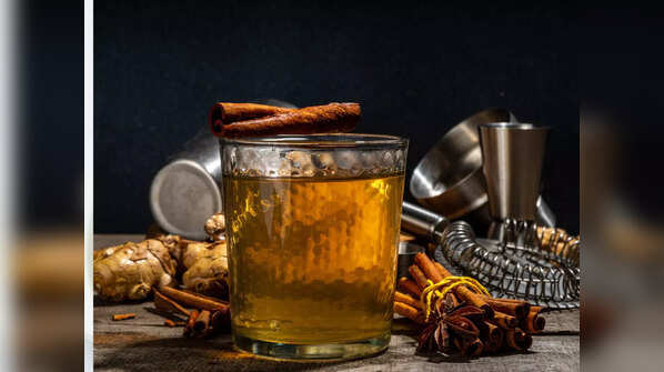 5 Benefits of drinking Ginger Turmeric drink early morning