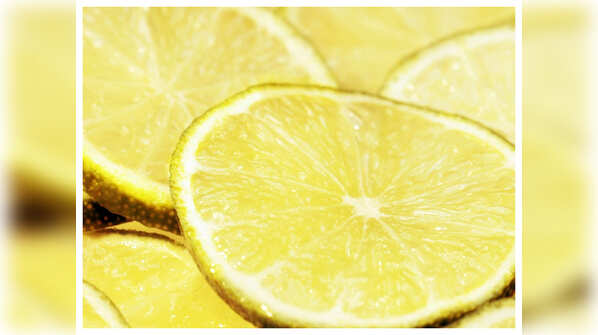 Why you should put a lemon next to your bed every night