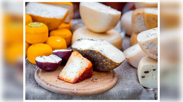 Artisanal Cheese Vs Processed Cheese: What is Artisanal cheese? How is ...