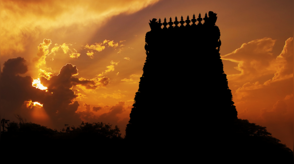 Who are Ishta devs and Kul devtas and how are they worshipped