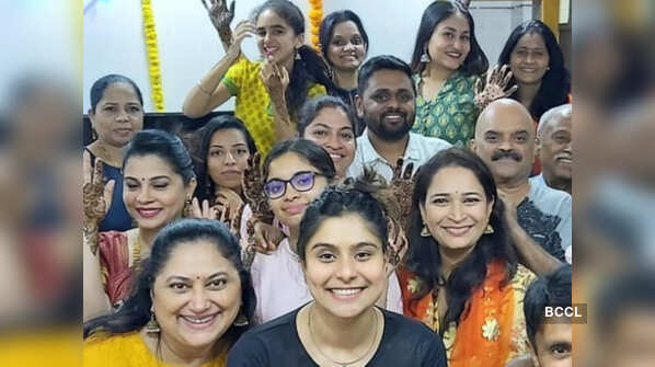 ‘Lakshya’ fame Pari Telang ties the knot with beau Siddhesh Shirgaonkar ...