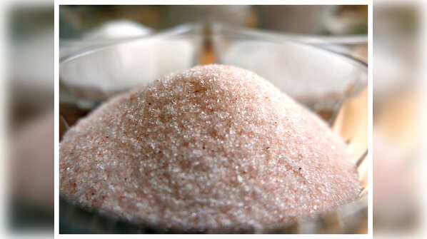 Why you should drink Himalayan salt water first thing in the morning