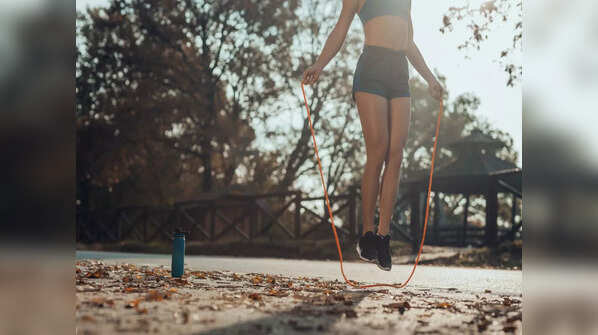 Weight Loss Excercise: Try these various skipping rope exercises to ...
