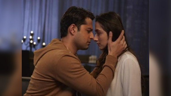 From Shweta Tiwari's steamy lip-lock to Ridhi Dogra playing a lesbian: Times when TV celebs did ...