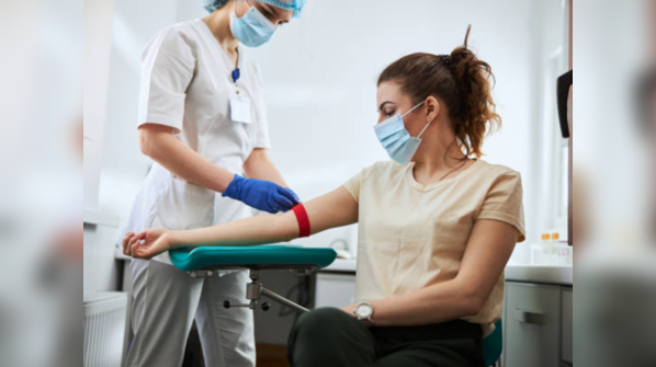 Blood Tests: 5 essential blood tests you must do every year