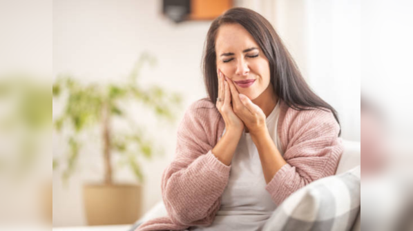 5 effective home remedies that work for toothache