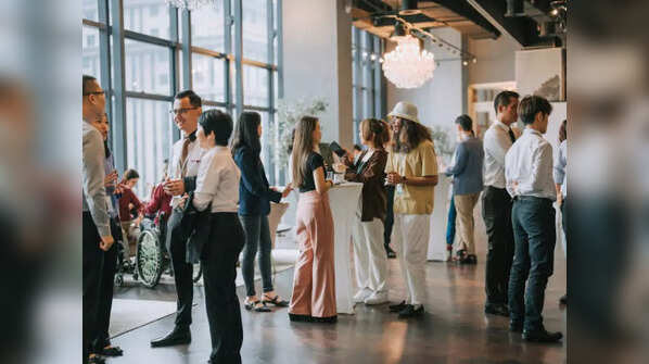 7 ways to have a healthy work relationship with your colleague