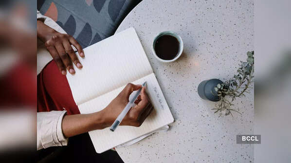 Doing these 5 things after 7 PM will change your life