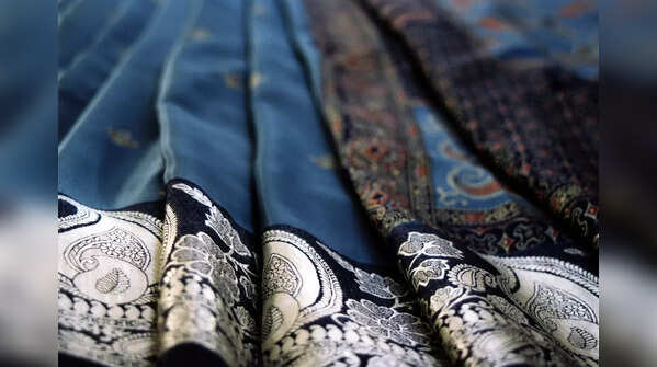 Sari Style Guide: 5 signs you are draping your sari the wrong way