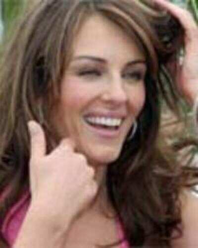 Liz Hurley goes '˜Dancing With The Stars'