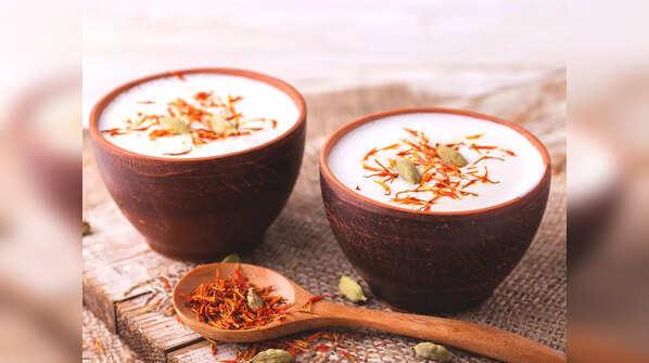 4 Common mistakes to avoid while eating curd