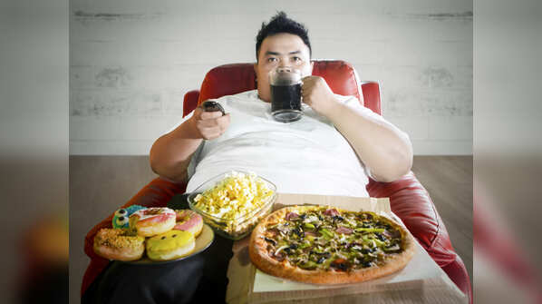 Overeating Side Effects: What happens to your body when you eat too much?