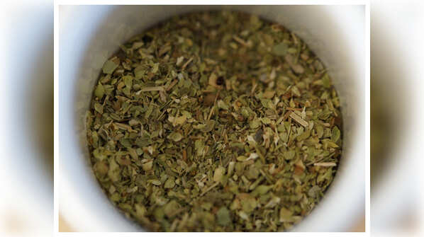 Homemade Oregano Seasoning: How to make Oregano seasoning from common ...