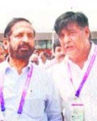 CBI arrests former CWG official Darbari; ED set to grill Bhanot CBI arrests former CWG official Darbari; ED set to grill Bhanot
