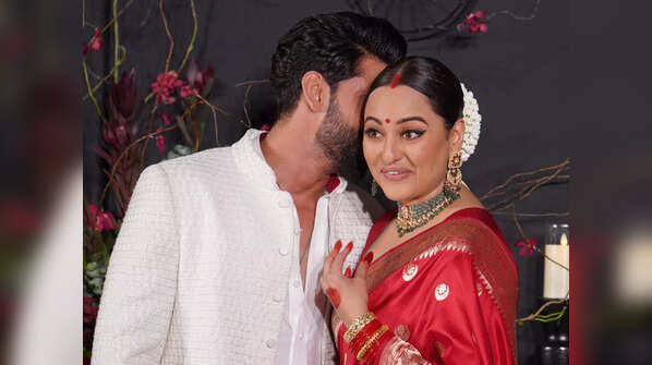 Sonakshi weds Zaheer: Sonakshi Sinha debuts sindoor look, stuns in red ...