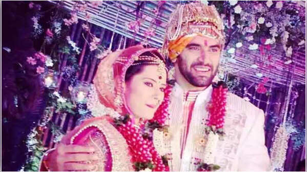 From Karan Patel-Ankita Bhargava, Divyanka Tripathi-Vivek Dahiya to Disha Vakani-Mayur Padia; TV ...