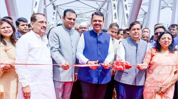 Mumbai’s Carnac Bridge gets new identity: Now called Sindoor Bridge ...